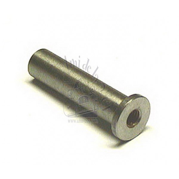 Ecrou spécifique de la vis de commande d'essuie glace Traction 11 et 15cv